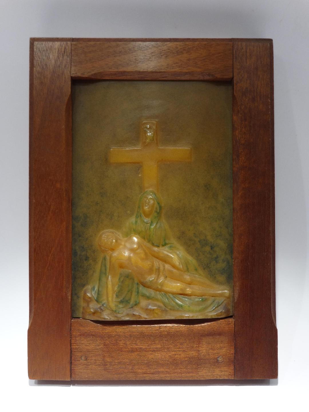Amalric WALTER (attribué à) / DAUM - Piéta, pâte de verre - Mobilier du ...