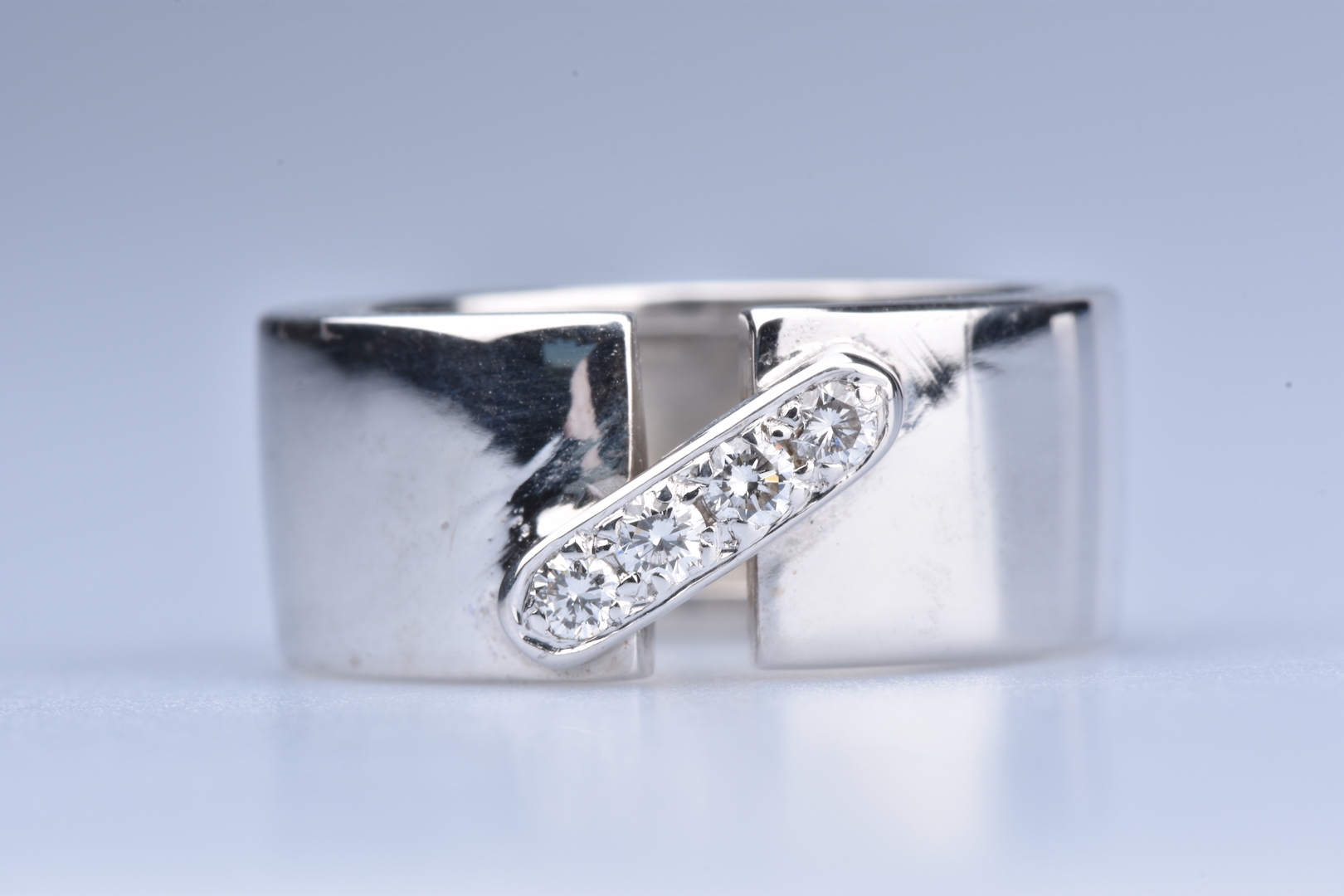 Anello in oro bianco con 4 diamanti tondi - Gioielli e Preziosi, Penne ...