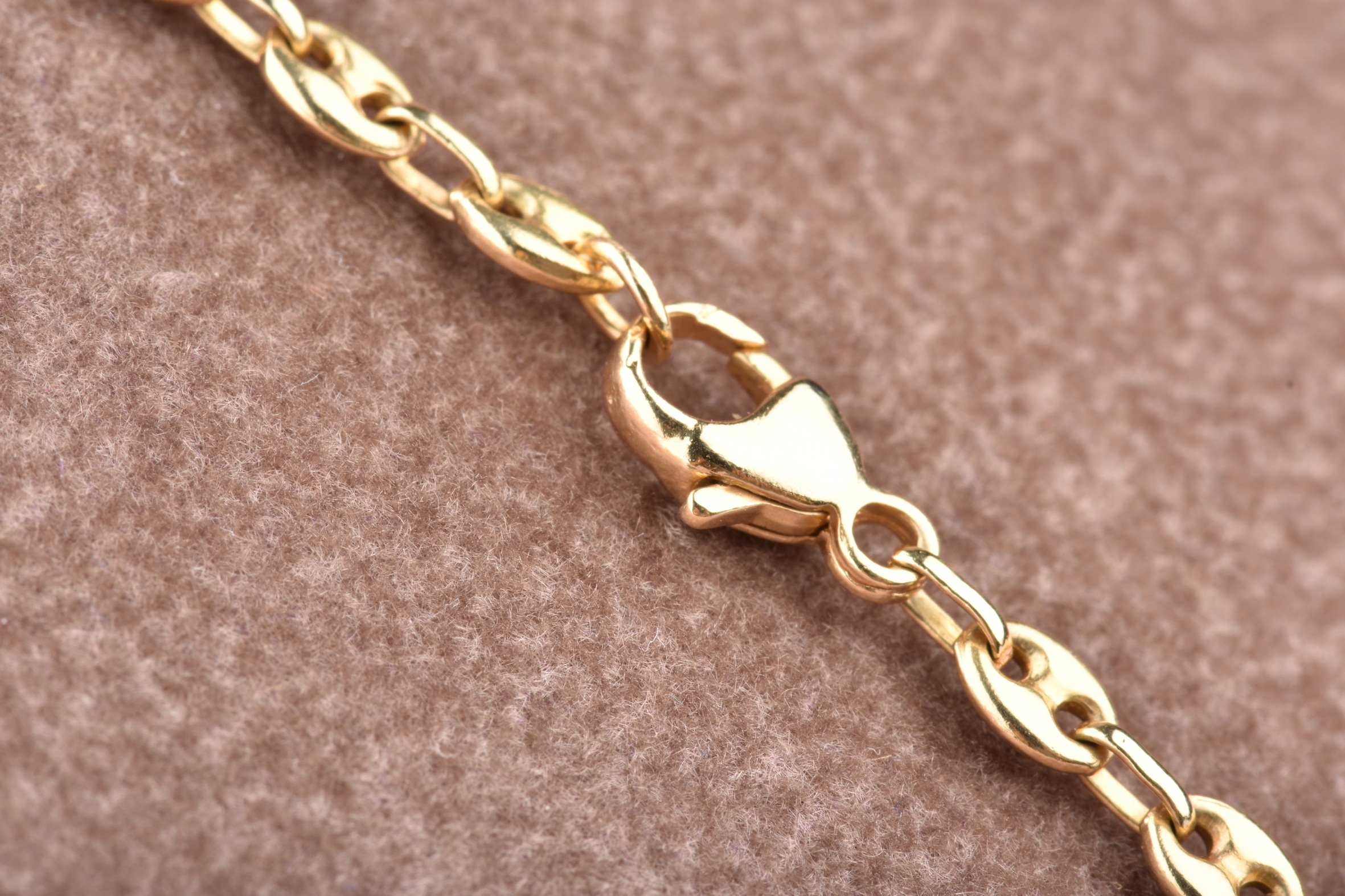 Collier en Or 18 ct (750/1000). Maille Grain de café, fermoir ...
