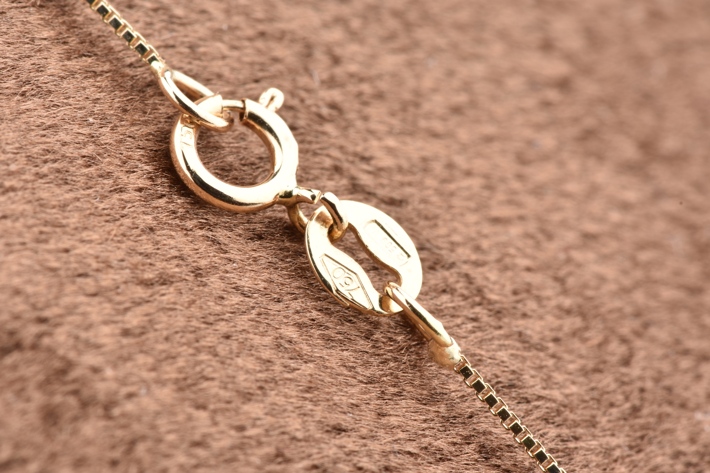 Collier femme en or jaune 18 carats (750/1000) orné d'un zirconium ...