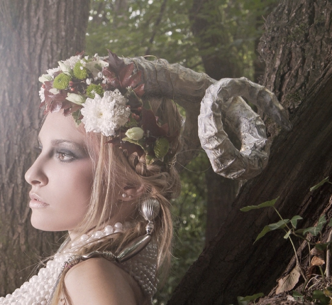 Mathilde OSCAR - Amalthée, divine, 2019 - Screenprint signed and ...