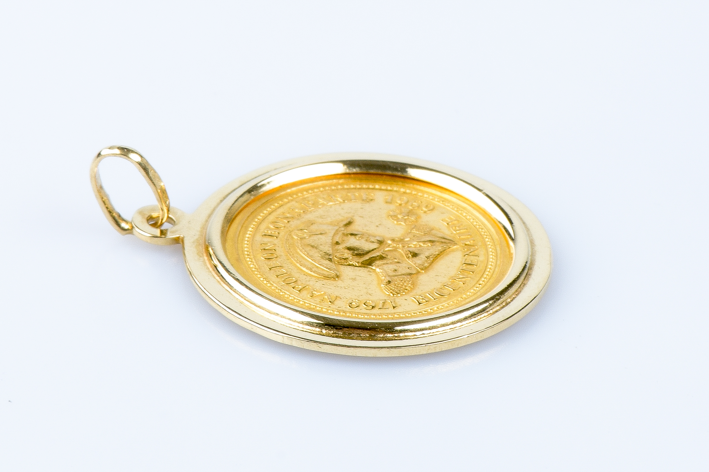 Pendentif médaille Napoléon Bonaparte en or jaune 18 carats - Bijoux et ...