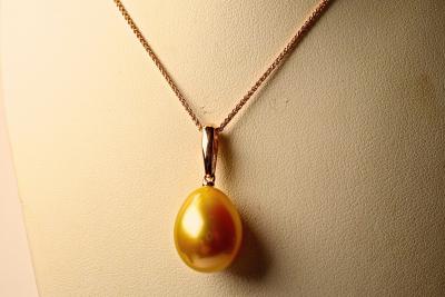 Grosse perle dorée en goute symétrique AAA naturelle de 12/13mm ...